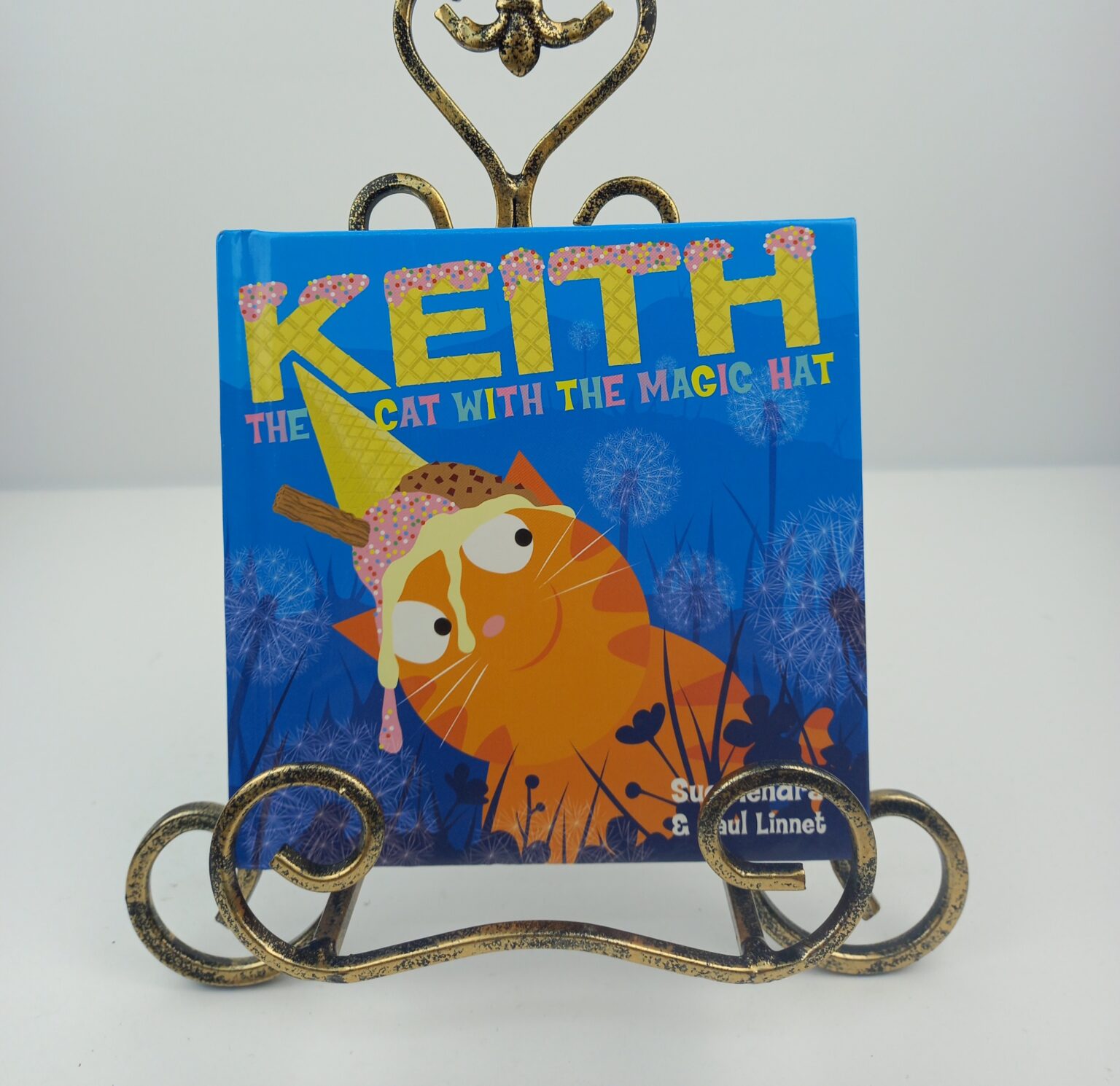 Keith The Cat With The Magic Hat - Knygospigiau.lt